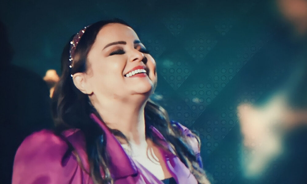“Manassés”, mais um belo single da cantora Amanda Ferrari - Gospel Channel